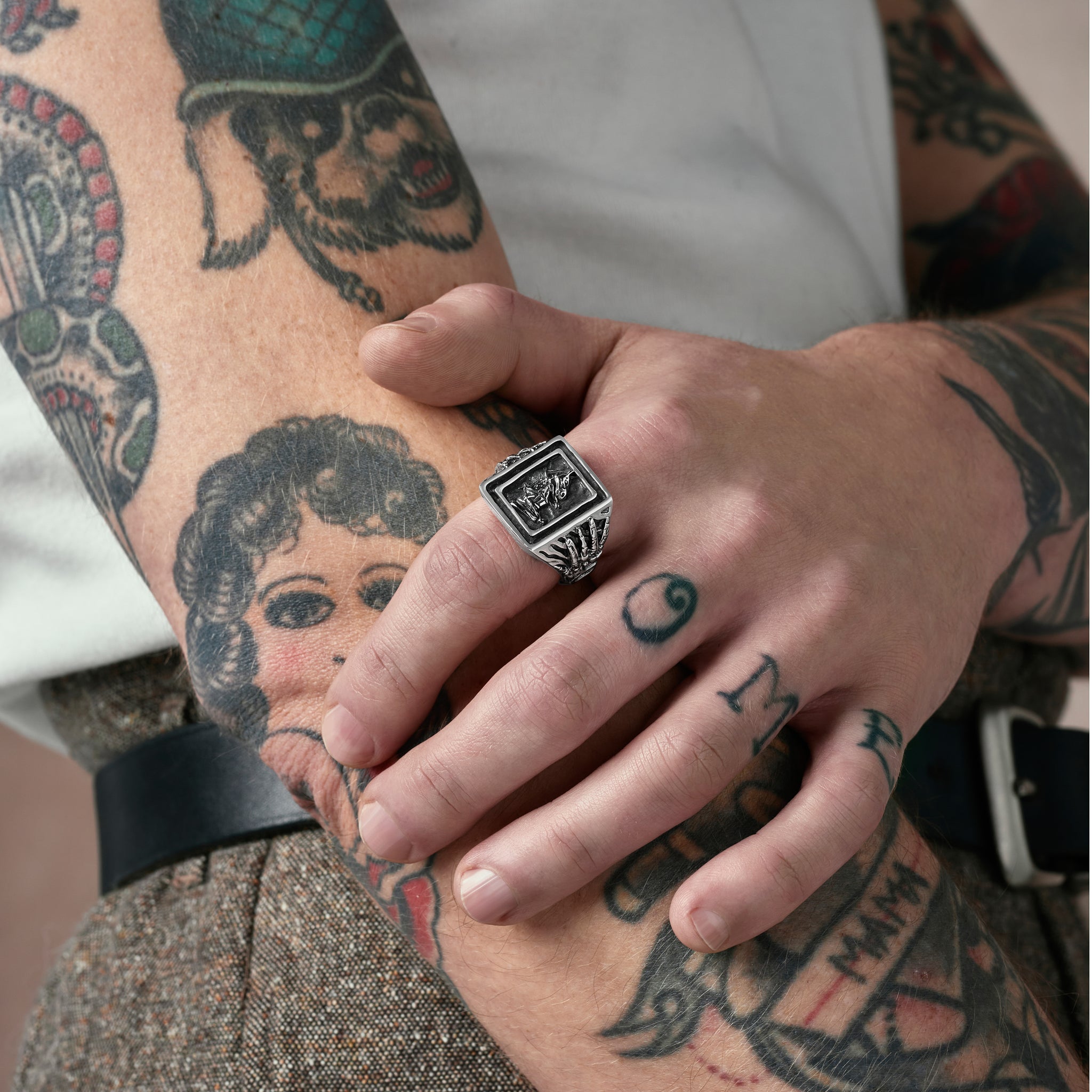 Checkmate x Wage War – Clocks and Colours