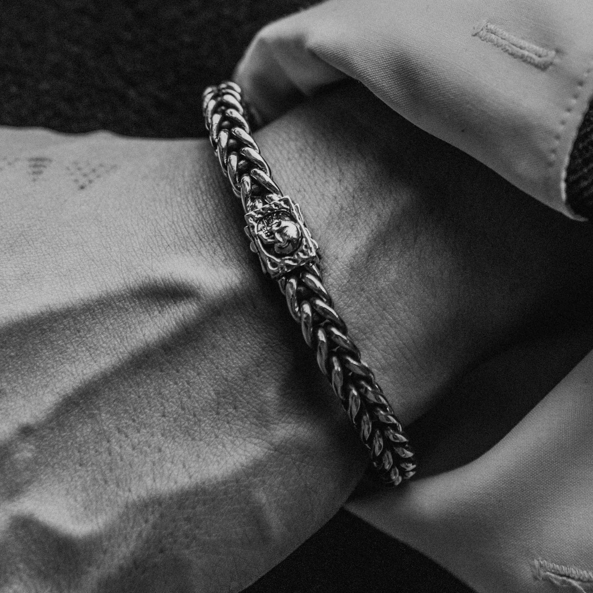 Resurrection Bracelet from Clocks and Colours